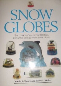 Snow Globes: Connie Moore: 9780762841219: Amazon.com: Books