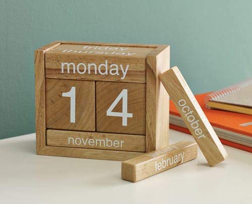 Giftoholic Wooden Calender for Office & Home Desk Stationary Calender ...