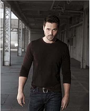 Agents of S.H.I.E.L.D. Brett Dalton as Grant Ward Walking Forward 8 x ...