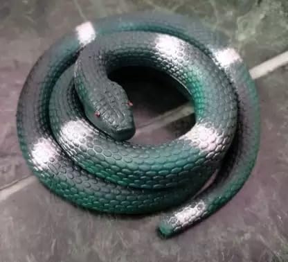 Buy NEXAWAVE Realistic Rubber Fake Snake Green Mamba Toy for Garden ...