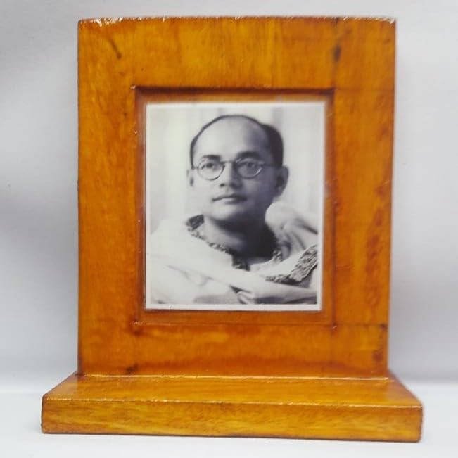 Netaji Subhas Chandra Bose Wooden Polish Photo Frame with Epoxy Base ...