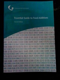 Essential Guide to Food Additives: Saltmarsh, Mike: 9781904007630 ...
