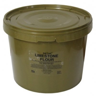 Amazon.com: Gold Label Limestone Flour 5kg - Balances the Calcium ...