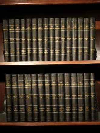 The Encyclopedia Americana (Volume 30): Editors: Amazon.com: Books