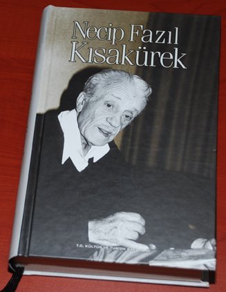 Necip Fazil Kisakürek | Amazon.com.br
