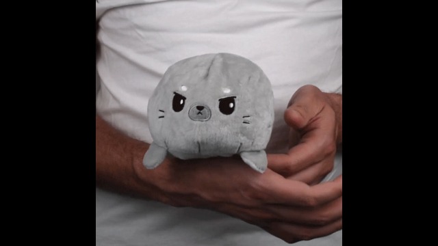 Snapklik.com : The Original Reversible Seal Plushie - Gray + White ...
