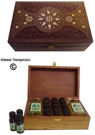 Aromatherapy Box : Holds 12 essential oils and 4 100ml base oils ...