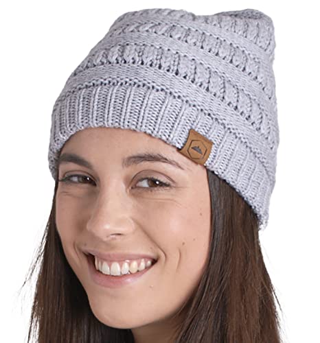 14 Best & Most Stylish Women’s Winter Beanie Hats [Ladies]