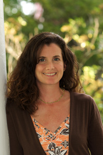 Amazon.com: Elizabeth Dougherty: books, biography, latest update