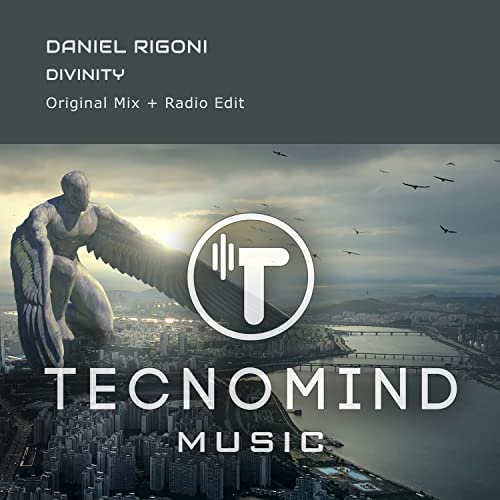 Écouter Divinity de Daniel Rigoni sur Amazon Music Unlimited