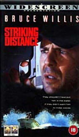 Striking Distance [VHS] : Bruce Willis, Sarah Jessica Parker, Dennis ...