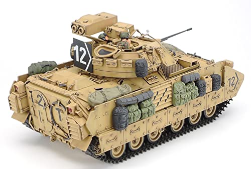 TAMIYA 35264 Desert Storm 1: 35 U.S. M2 A2 Bradley IFV (2) - Scale ...