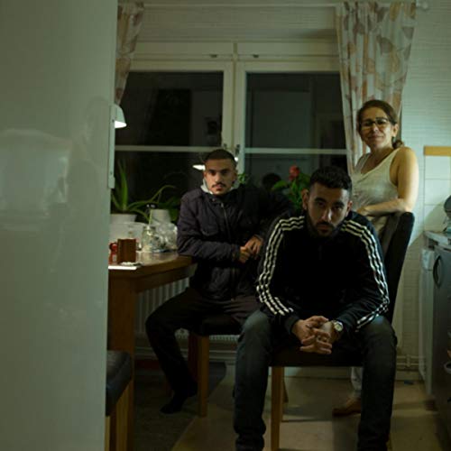 Amazon MusicでRobin NazariのFamiljenを再生する