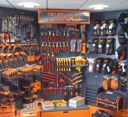 2800 R/VI1 BETA SUPERTANK TROLLEY WITH ASSORTMENT OF 195 TOOLS : Amazon ...
