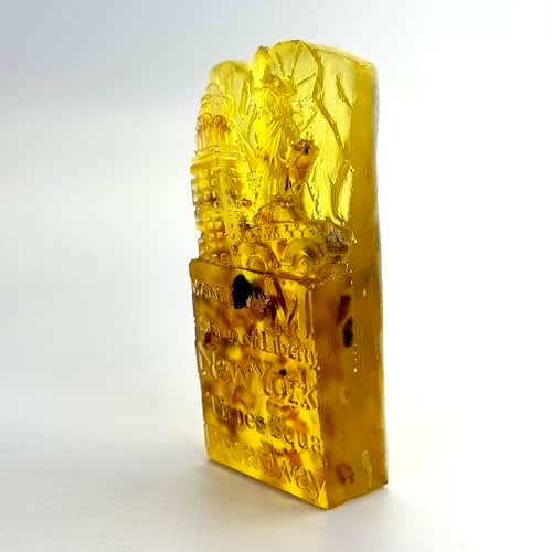 Amazon.com: USA Handmade Baltic Amber Statue of Liberty figurine gift ...