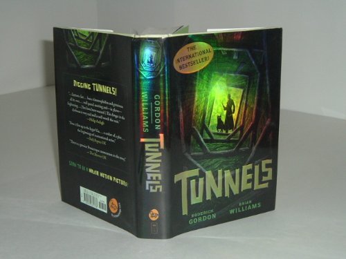 TUNNELS By RODERICK GORDON 2008 first edition: Roderick Gordon: Amazon ...