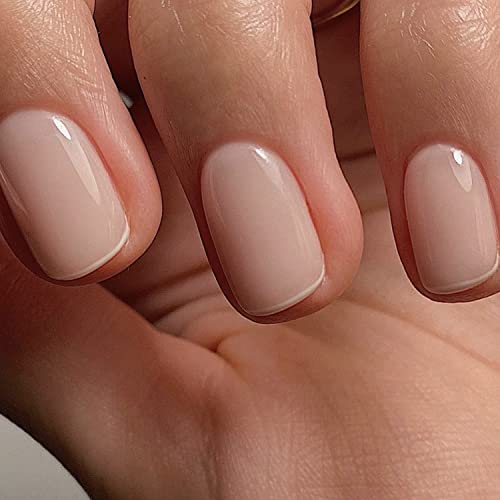 Manicure con il Gel French, guida a come farla bella e duratura