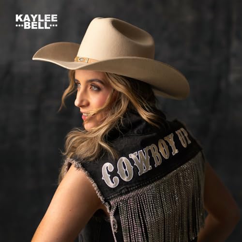 Cowboy Up von Kaylee Bell bei Amazon Music - Amazon.de