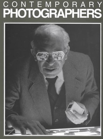 Contemporary Photographers (Contemporary Artists): Amazon.co.uk ...