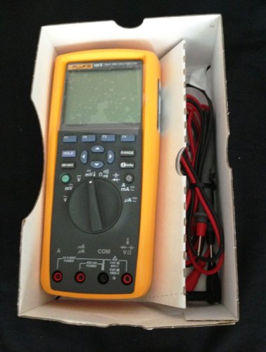 Fluke True-rms Multimeter 189: Multi Testers: Amazon.com: Tools & Home ...