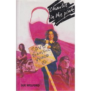 Amazon.co.jp: Charlie in the Pink : Welford, Sue: 洋書