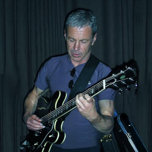 Amazon Music - RODERICKのBit of Bossa (Remastered 2024) - Amazon.co.jp