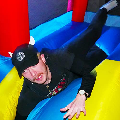 Reproducir WINGCAP! de Your Pal Cujo en Amazon Music