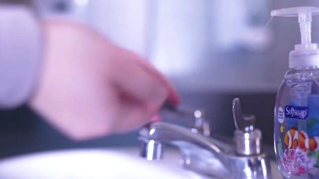 Watch softsoap aquarium review on Amazon Live