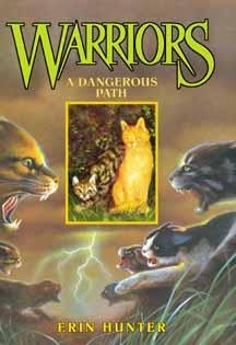 Dangerous Path: Hunter, Erin: Amazon.com: Books