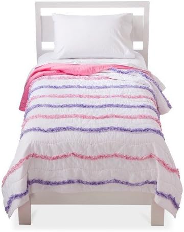 Amazon.com: Circo Wave Collection Quilt - Twin : Home & Kitchen
