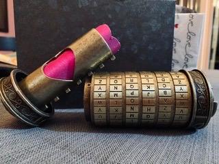 Amazon.com: WHRMQ The Mini Da Vinci Code Cryptex Lock,Revomaze,Toy ...