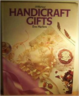Handicraft Gifts: 9780904230673: Amazon.com: Books