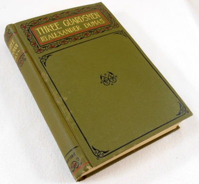 The Three Guardsmen: Alexandre Dumas: Amazon.com: Books