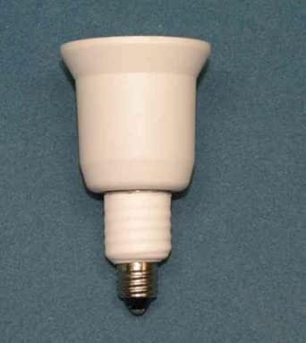 Amazon.co.jp: 口金変換 アダプタ E11 を E26 へ （＋35mm）【日本製】 : ホーム＆キッチン