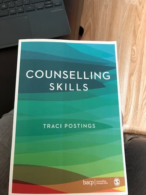 Counselling Skills: Amazon.co.uk: Postings, Traci: 9781529733785: Books