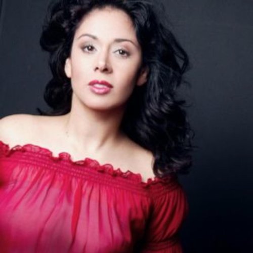 Amazon.com: Move My Body : Carla Virola: Digital Music