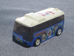 Amazon.co.jp: bo tomica kindergarten bus motor mica bus : Home & Kitchen