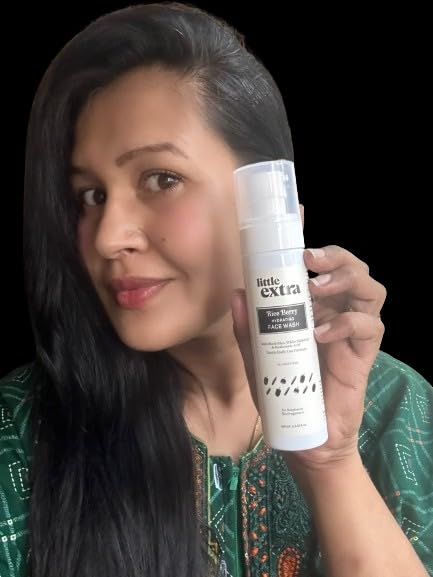 Little Extra Rice Berry Face Wash for Bright Glowing Skin, Removes Dirt ...