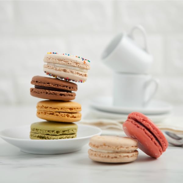 Amazon.com: Metropolitan Market, Macaron Parisian Assorted, 0.705 Ounce ...