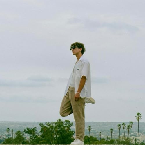 Broken Singer de Finn Matthews en Amazon Music Unlimited
