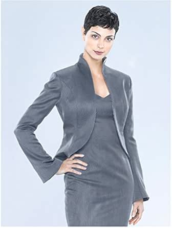 V with Morena Baccarin as Anna Standing in Suit with Hand on Hip 8 x 10 ...