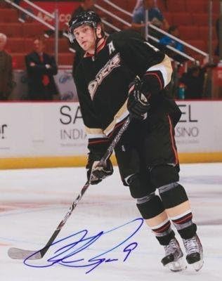 Bobby Ryan Autographed Photo - 8X10 - Autographed NHL Photos at Amazon ...