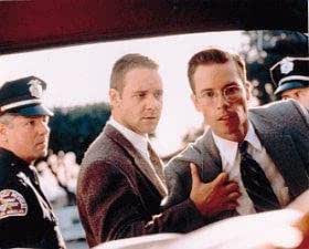 Amazon.com: RUSSELL CROWE OFFICER WENDELL 'BUD' WHITE GUY PEARCE DET ...