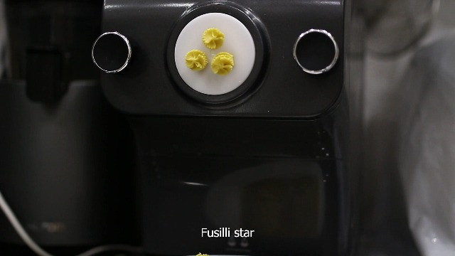 Watch Philips pasta machine, Fusilli Star on Amazon Live