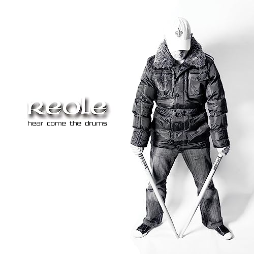 Amazon.com: Hear Come the Drums : Reole: Digital Music