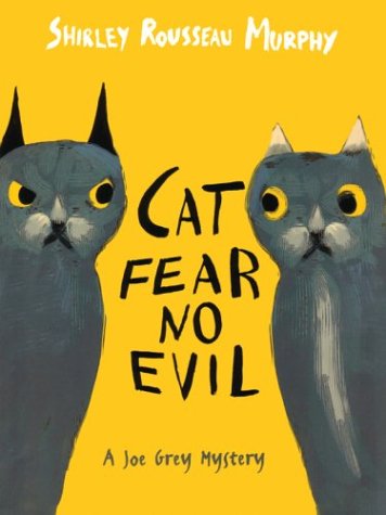 Amazon.com: Cat Fear No Evil: A Joe Grey Mystery: 9780786266210 ...