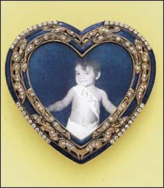Amazon.com - WHIMSEY HEART FRAME - Edgar Berebi - Picture Frames