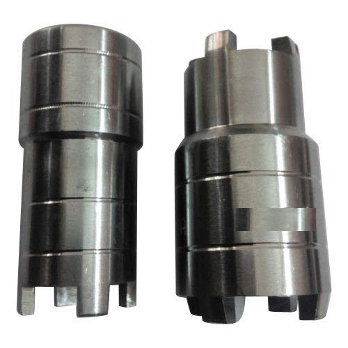 Makers CLUTCH NUT SPANNER SUPER SPLENDOR (PACK OF 2) : Amazon.in: Car ...