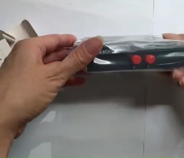 Watch 2 VGA In/1 VGA Out VGA Switch Box on Amazon Live