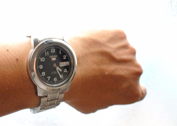 Amazon.co.jp: [セイコー]SEIKO SNKK35J1 SEIKO5 セイコーファイブ 日本製 自動巻き ブラック メンズ 腕 ...